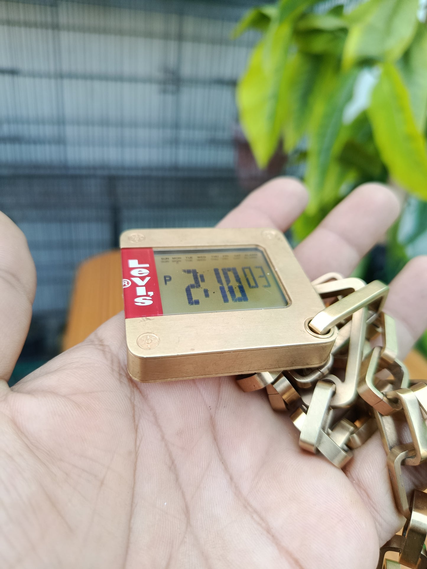 Levi’s Vintage Digital Pocket Watch L005GU – ZWC & Co.