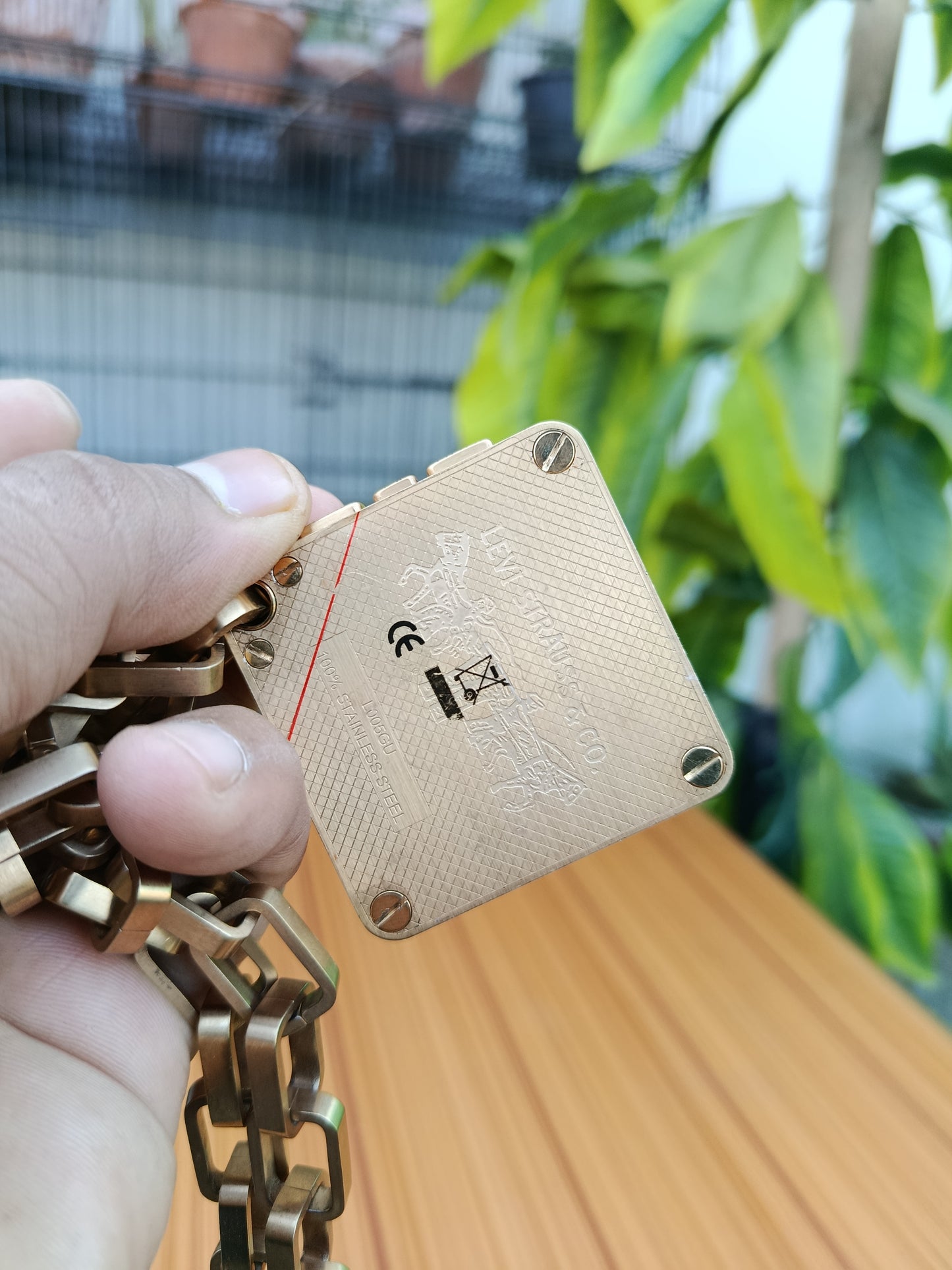 Levi’s Vintage Digital Pocket Watch L005GU – ZWC & Co.